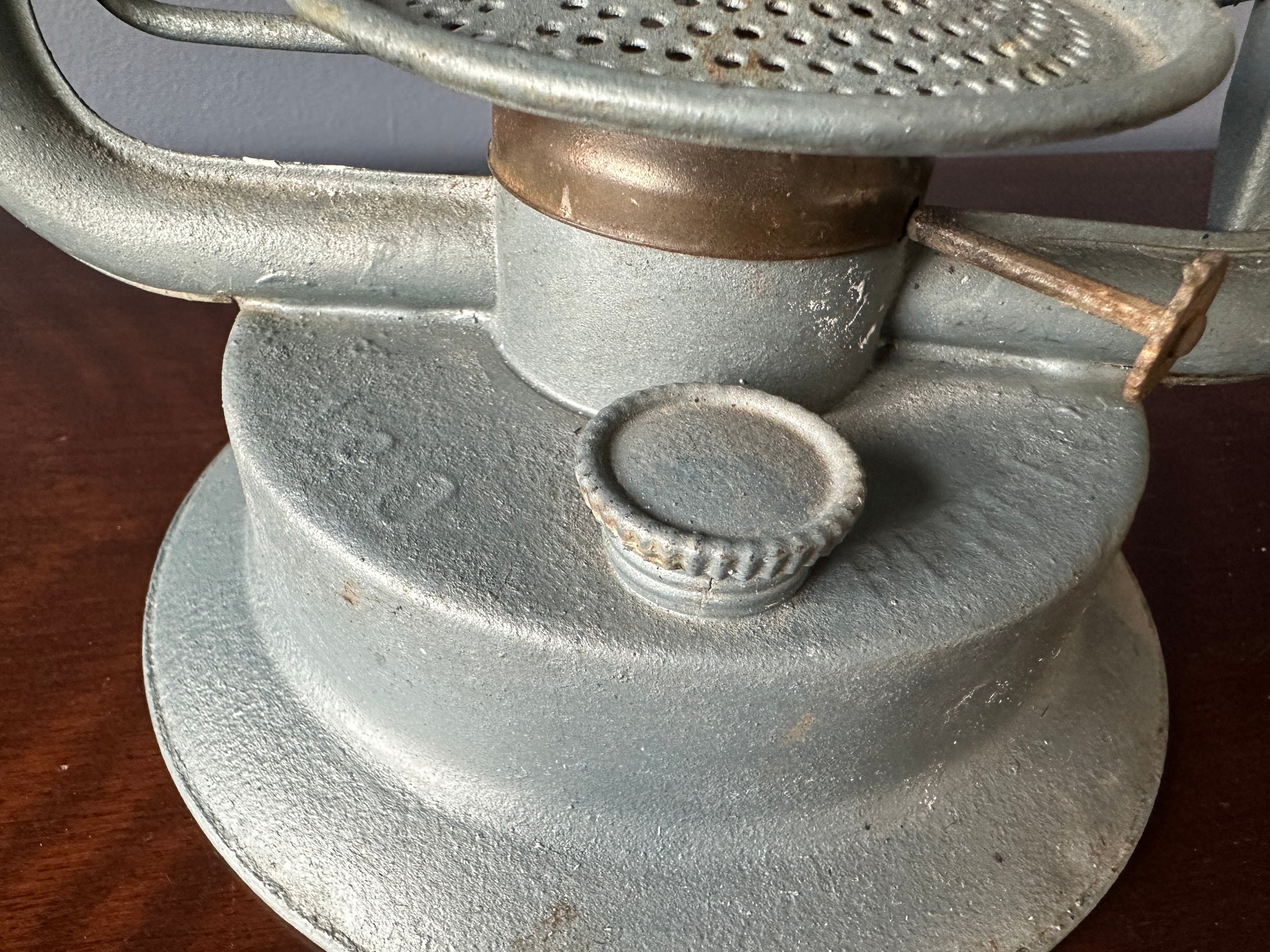 Defiance Lantern & Stamping Company No. 0 "Perfect" Side-Lift Hot Blas ...